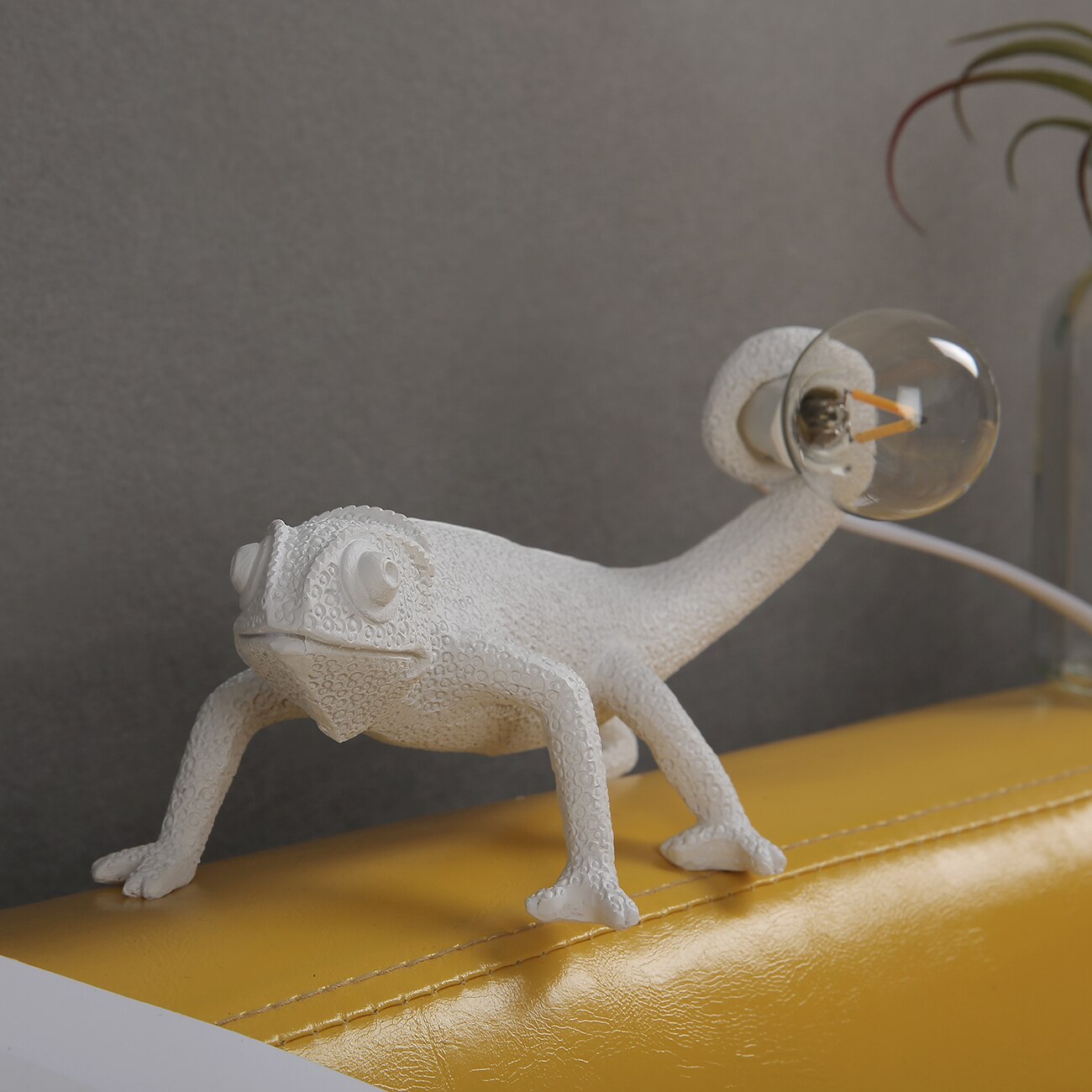 Modern Animal Resin Lizard Table Lamps – LUMENSCENT
